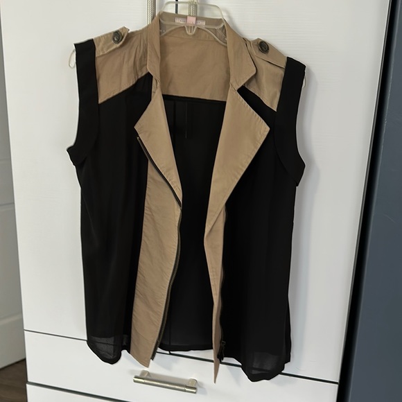 Romeo & Juliet Couture | Tops | Great Tan A Black Sheer Vest In Medium ...